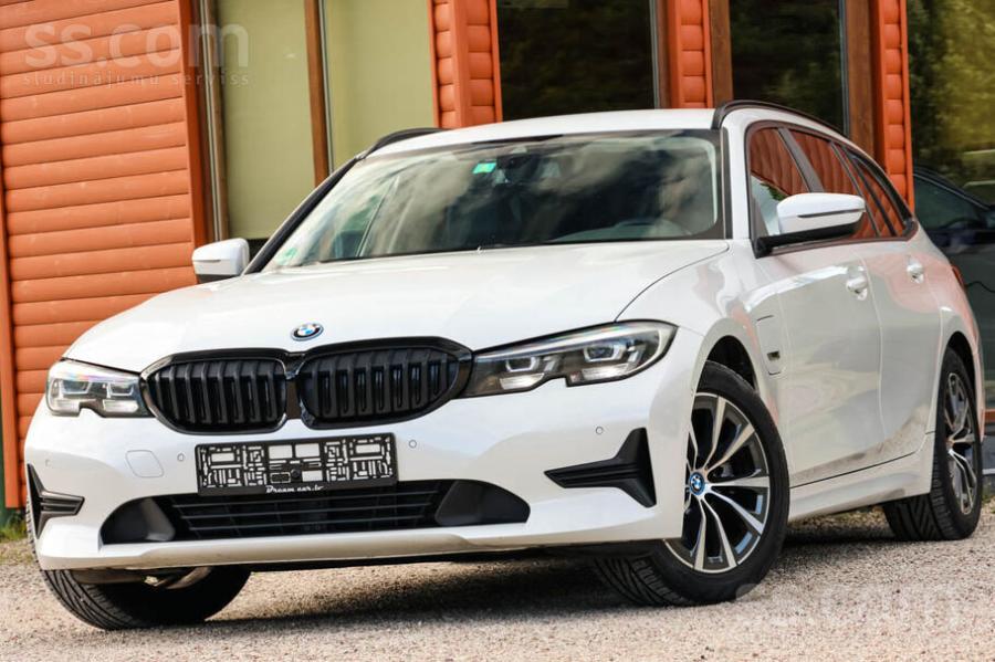 Balts BMW 320 2022 Tukums, ar dzinēja tilpumu 2.00 L un nobraukumu 200 tūkst. km par 17990 €, foto 3 vietnē AUTOMOTO.COM.LV