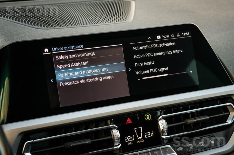 Balts BMW 320 2022 Tukums, ar dzinēja tilpumu 2.00 L un nobraukumu 200 tūkst. km par 17990 €, foto 24 vietnē AUTOMOTO.COM.LV