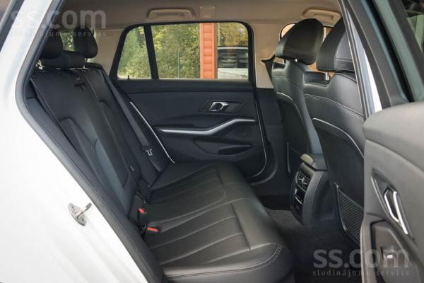 Balts BMW 320 2022 Tukums, ar dzinēja tilpumu 2.00 L un nobraukumu 200 tūkst. km par 17990 €, foto 9 vietnē AUTOMOTO.COM.LV