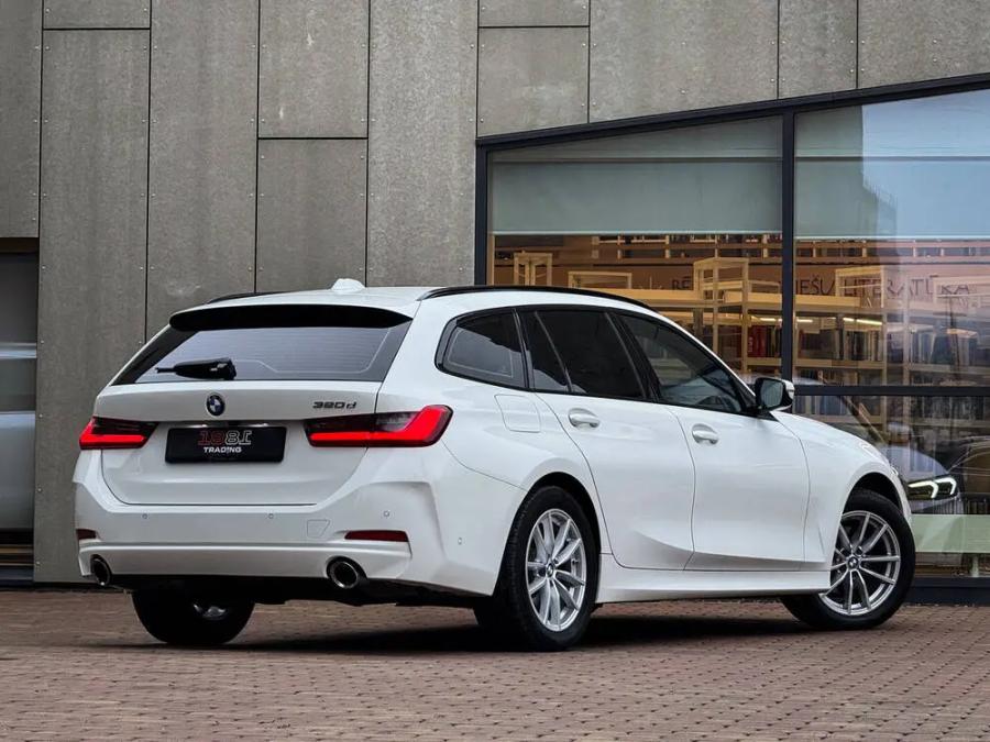 Balts BMW 320 2023 Rīga, ar dzinēja tilpumu 2.00 L un nobraukumu 139 tūkst. km par 18500 €, foto 6 vietnē AUTOMOTO.COM.LV