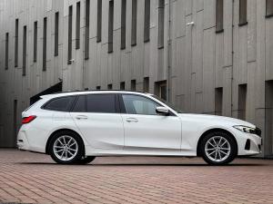 Balts BMW 320 2023 Rīga, ar dzinēja tilpumu 2.00 L un nobraukumu 139 tūkst. km par 18500 €, foto 7 vietnē AUTOMOTO.COM.LV