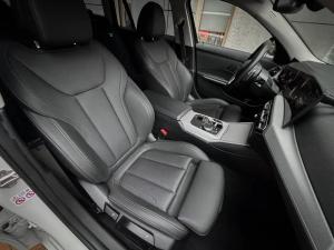 Balts BMW 320 2023 Rīga, ar dzinēja tilpumu 2.00 L un nobraukumu 139 tūkst. km par 18500 €, foto 20 vietnē AUTOMOTO.COM.LV