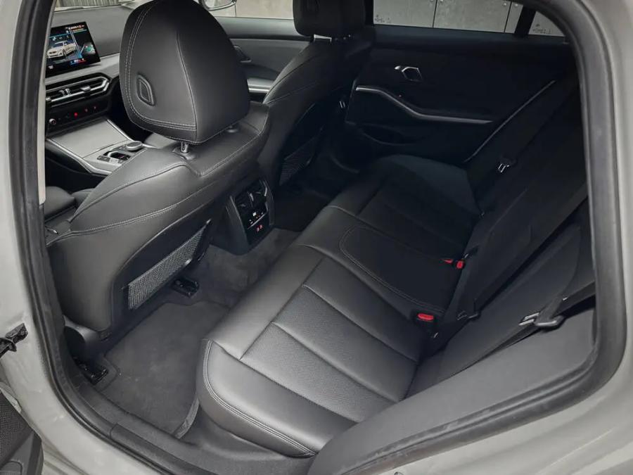 Balts BMW 320 2023 Rīga, ar dzinēja tilpumu 2.00 L un nobraukumu 139 tūkst. km par 18500 €, foto 37 vietnē AUTOMOTO.COM.LV