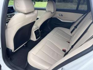 White BMW 320 2023 in Kaunas, with an engine capacity of 2.00 L and mileage of 40 thousand km for 33100 €, photo 15 on AUTOMOTO.COM.LV
