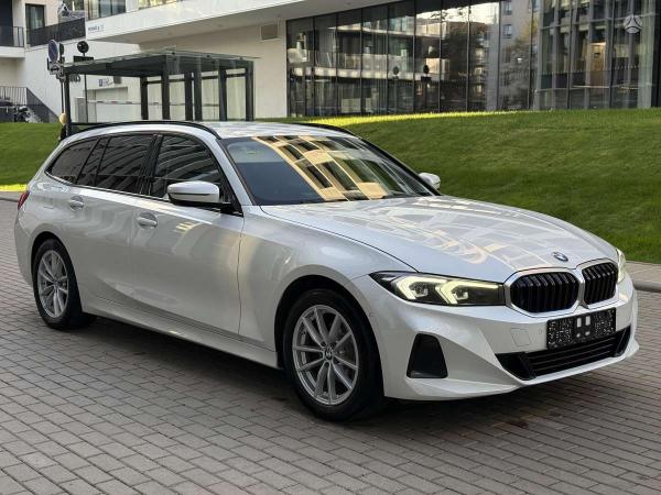 White BMW 320 2023 in Vilnius, with an engine capacity of 2.00 L and mileage of 129 thousand km for 19999 €, photo 3 on AUTOMOTO.COM.LV