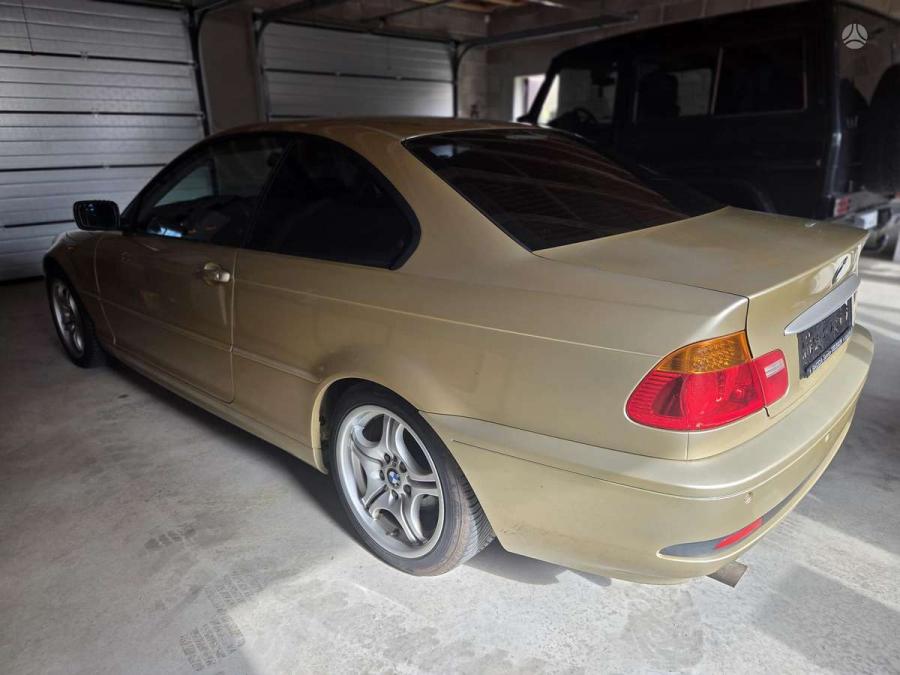 Yellow BMW 320 2004 in Kaunas, with an engine capacity of 2.00 L and mileage of 201 thousand km for 4199 €, photo 5 on AUTOMOTO.COM.LV