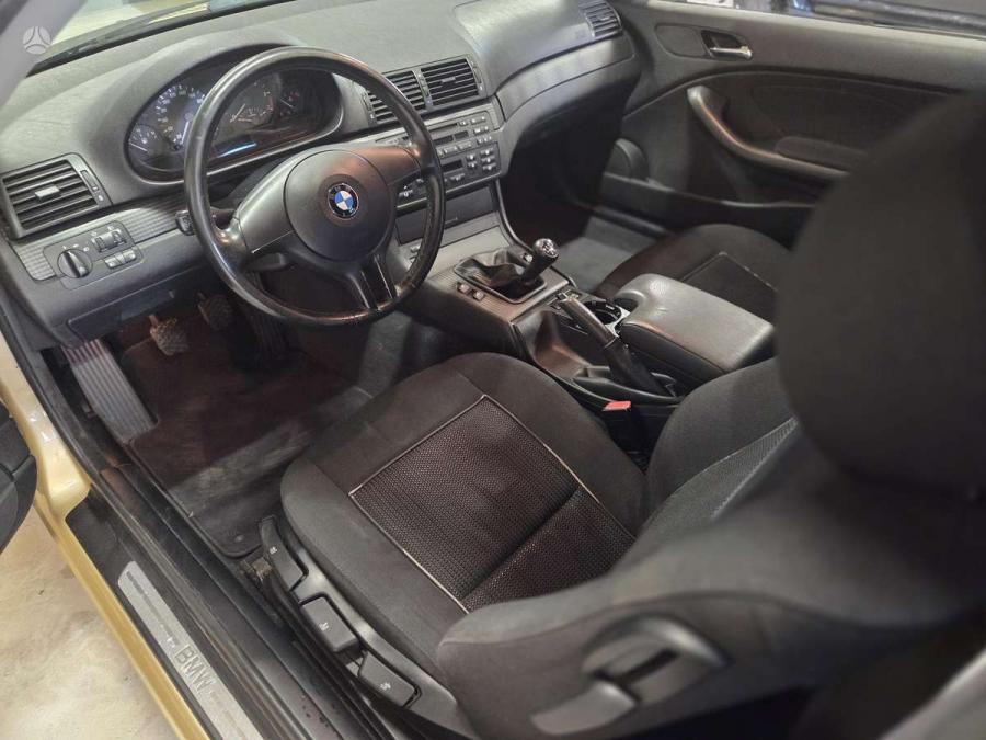 Yellow BMW 320 2004 in Kaunas, with an engine capacity of 2.00 L and mileage of 201 thousand km for 4199 €, photo 14 on AUTOMOTO.COM.LV