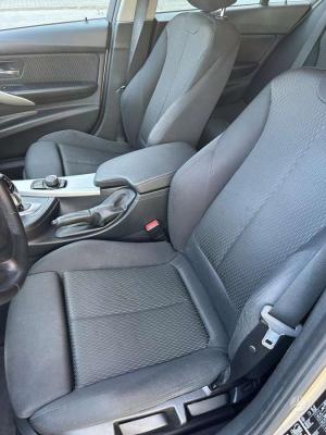 Yellow BMW 320 2012 in Kaunas, with an engine capacity of 2.00 L and mileage of 164 thousand km for 8950 €, photo 12 on AUTOMOTO.COM.LV