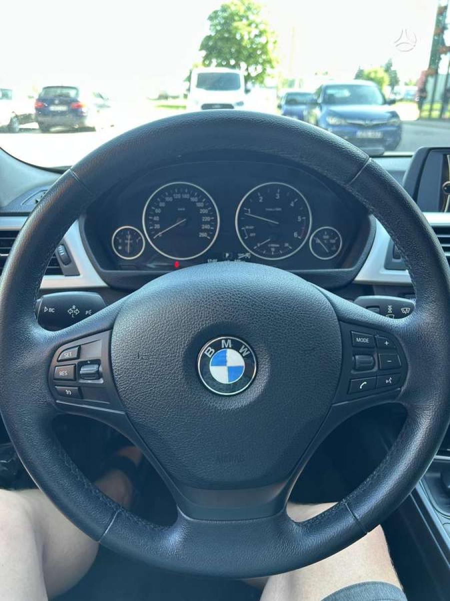 Yellow BMW 320 2012 in Kaunas, with an engine capacity of 2.00 L and mileage of 164 thousand km for 8950 €, photo 15 on AUTOMOTO.COM.LV