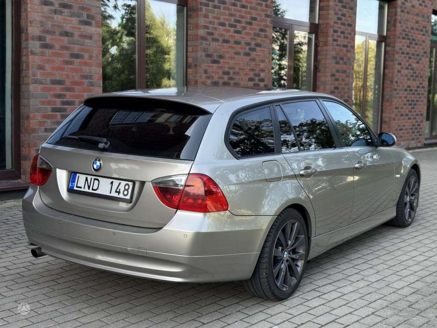 Желтый БМВ 320 2007 в Вильнюс, объемом двигателя 2.00 л и пробегом 380 тыс. км за 2650 €, фото 7 на AUTOMOTO.COM.LV
