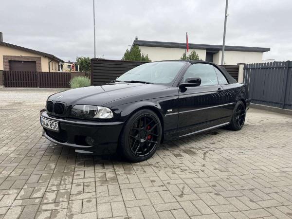 Black BMW 323 2000 in Siauliai, with an engine capacity of 2.49 L and mileage of 223 thousand km for 7200 €, photo 2 on AUTOMOTO.COM.LV