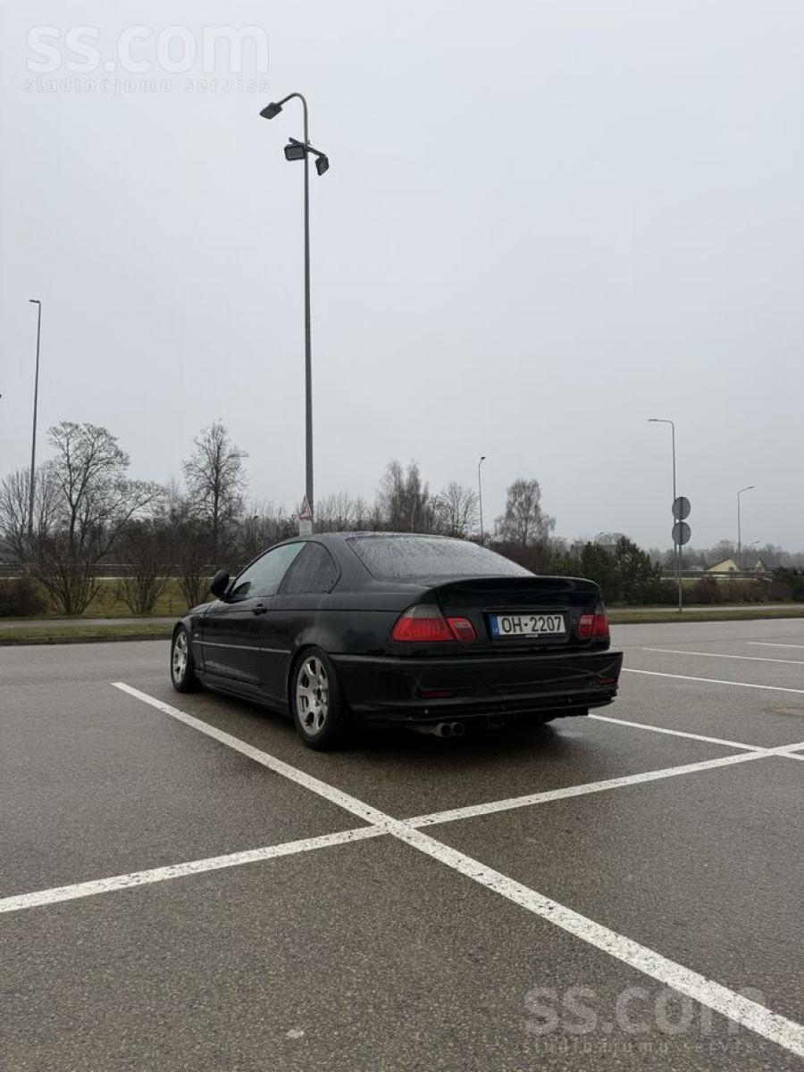 Melns BMW 323 2000 Ogre, ar dzinēja tilpumu 2.50 L un nobraukumu 250 tūkst. km par 3950 €, foto 5 vietnē AUTOMOTO.COM.LV