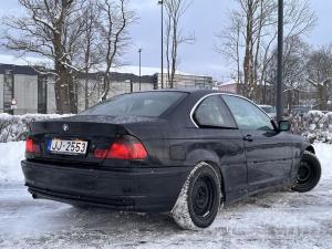 Black BMW 323 2000 in Tukums, with an engine capacity of 2.50 L and mileage of 254 thousand km for 1850 €, photo 3 on AUTOMOTO.COM.LV