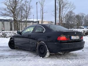 Black BMW 323 2000 in Tukums, with an engine capacity of 2.50 L and mileage of 254 thousand km for 1850 €, photo 4 on AUTOMOTO.COM.LV