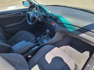 Black BMW 323 1998 in Vilnius, with an engine capacity of 2.49 L and mileage of 212 thousand km for 2850 €, photo 14 on AUTOMOTO.COM.LV