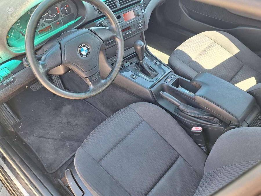 Black BMW 323 1998 in Vilnius, with an engine capacity of 2.49 L and mileage of 212 thousand km for 2850 €, photo 15 on AUTOMOTO.COM.LV