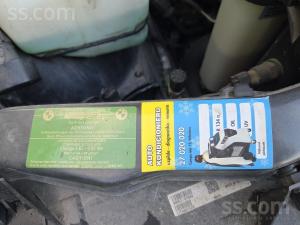 Black BMW 323 1998 in Valmiera, with an engine capacity of 2.50 L and mileage of 146 thousand km for 6900 €, photo 7 on AUTOMOTO.COM.LV
