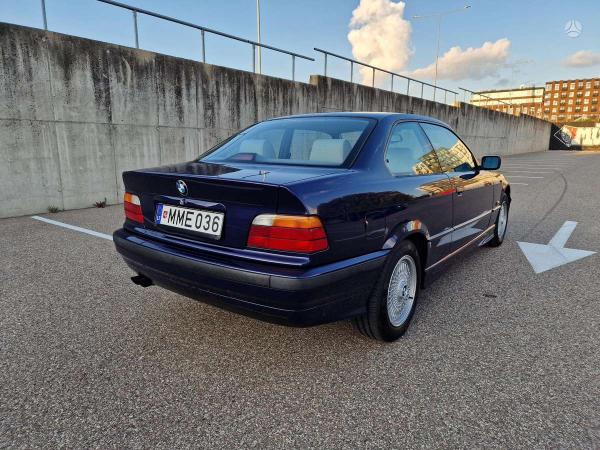 Blue BMW 323 1996 in Vilnius, with an engine capacity of 2.49 L and mileage of 219 thousand km for 14995 €, photo 6 on AUTOMOTO.COM.LV