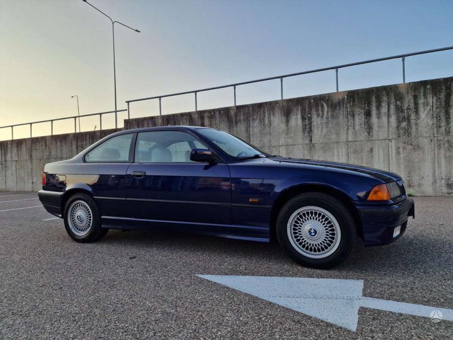 Zils BMW 323 1996 Viļņa, ar dzinēja tilpumu 2.49 L un nobraukumu 219 tūkst. km par 14995 €, foto 9 vietnē AUTOMOTO.COM.LV