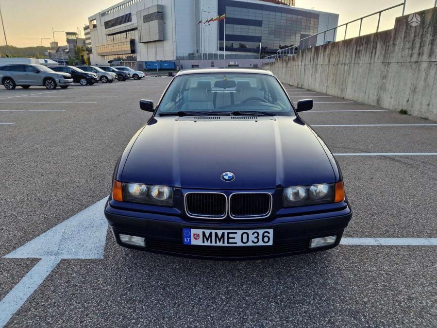 Zils BMW 323 1996 Viļņa, ar dzinēja tilpumu 2.49 L un nobraukumu 219 tūkst. km par 14995 €, foto 11 vietnē AUTOMOTO.COM.LV