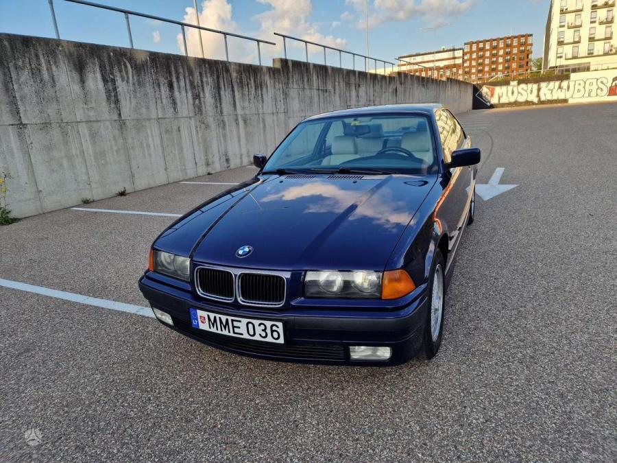 Zils BMW 323 1996 Viļņa, ar dzinēja tilpumu 2.49 L un nobraukumu 219 tūkst. km par 14995 €, foto 12 vietnē AUTOMOTO.COM.LV