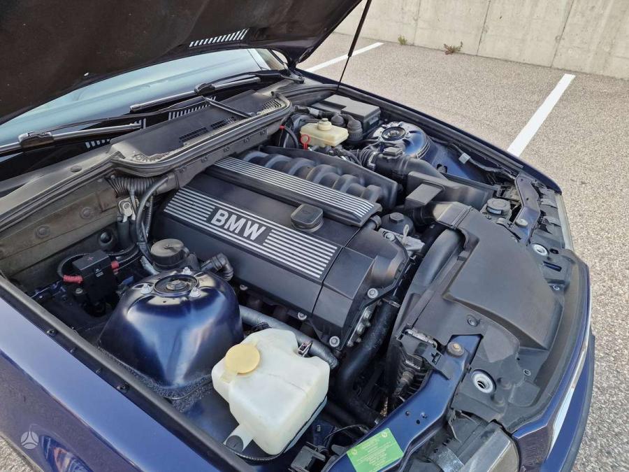Zils BMW 323 1996 Viļņa, ar dzinēja tilpumu 2.49 L un nobraukumu 219 tūkst. km par 14995 €, foto 41 vietnē AUTOMOTO.COM.LV