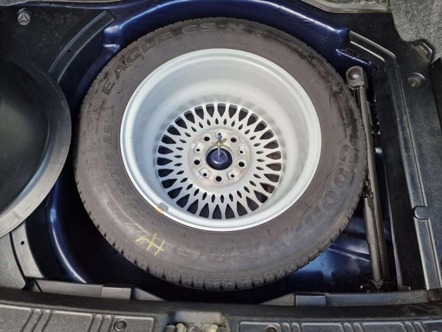 Zils BMW 323 1996 Viļņa, ar dzinēja tilpumu 2.49 L un nobraukumu 219 tūkst. km par 14995 €, foto 57 vietnē AUTOMOTO.COM.LV