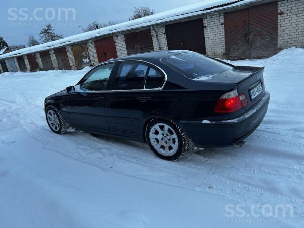 Zils BMW 323 1999 Kuldīga, ar dzinēja tilpumu 2.50 L un nobraukumu 303 tūkst. km par 4000 €, foto 2 vietnē AUTOMOTO.COM.LV