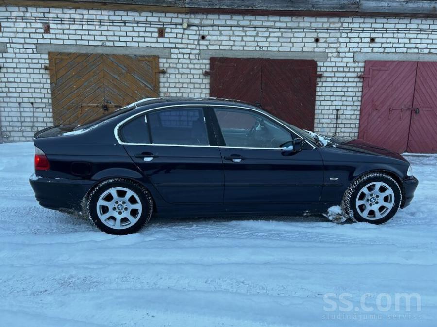 Zils BMW 323 1999 Kuldīga, ar dzinēja tilpumu 2.50 L un nobraukumu 303 tūkst. km par 4000 €, foto 5 vietnē AUTOMOTO.COM.LV
