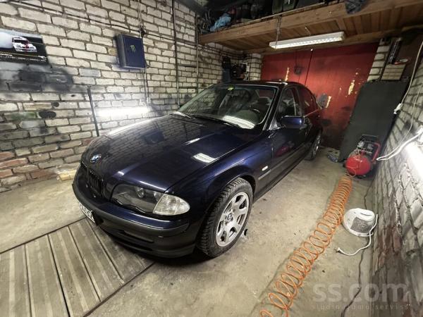 Zils BMW 323 1999 Kuldīga, ar dzinēja tilpumu 2.50 L un nobraukumu 303 tūkst. km par 4000 €, foto 8 vietnē AUTOMOTO.COM.LV