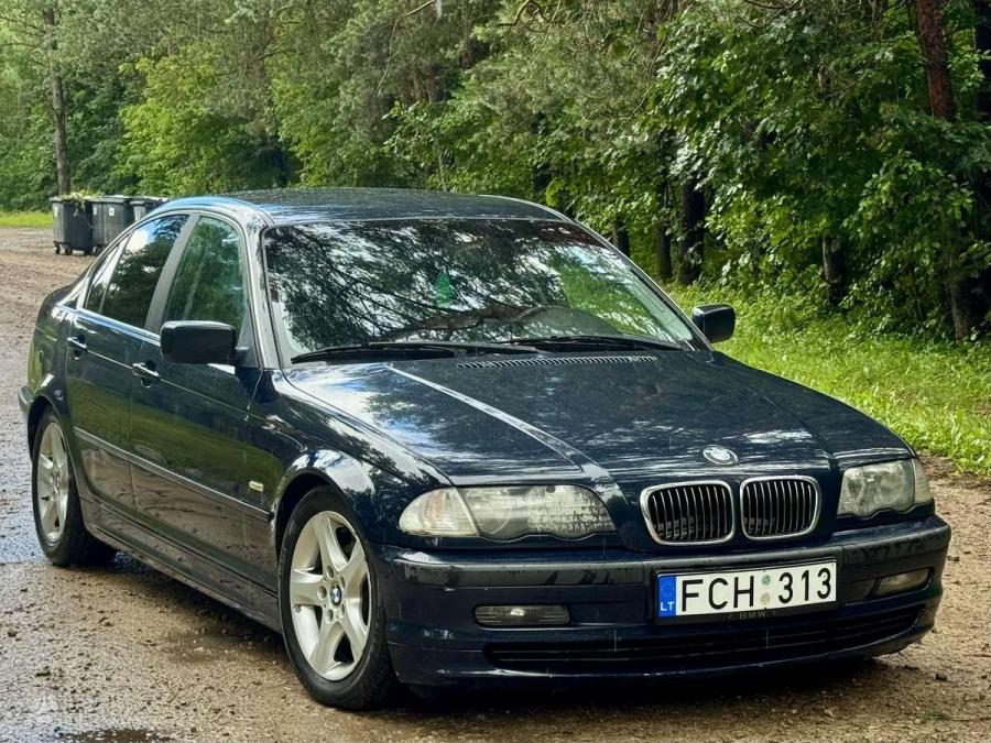 Zils BMW 323 1999 Radviliškis, ar dzinēja tilpumu 2.50 L un nobraukumu 140 tūkst. km par 3300 €, foto 5 vietnē AUTOMOTO.COM.LV