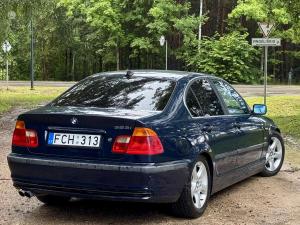 Zils BMW 323 1999 Radviliškis, ar dzinēja tilpumu 2.50 L un nobraukumu 140 tūkst. km par 3300 €, foto 8 vietnē AUTOMOTO.COM.LV