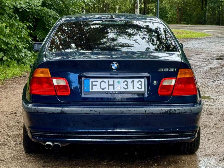Zils BMW 323 1999 Radviliškis, ar dzinēja tilpumu 2.50 L un nobraukumu 140 tūkst. km par 3300 €, foto 10 vietnē AUTOMOTO.COM.LV