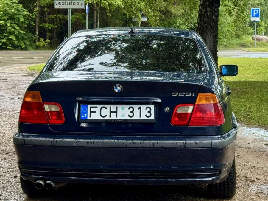 Zils BMW 323 1999 Radviliškis, ar dzinēja tilpumu 2.50 L un nobraukumu 140 tūkst. km par 3300 €, foto 11 vietnē AUTOMOTO.COM.LV
