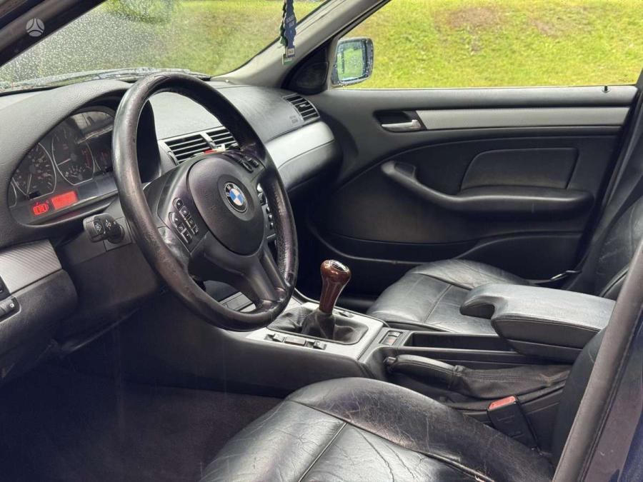 Zils BMW 323 1999 Radviliškis, ar dzinēja tilpumu 2.50 L un nobraukumu 140 tūkst. km par 3300 €, foto 12 vietnē AUTOMOTO.COM.LV