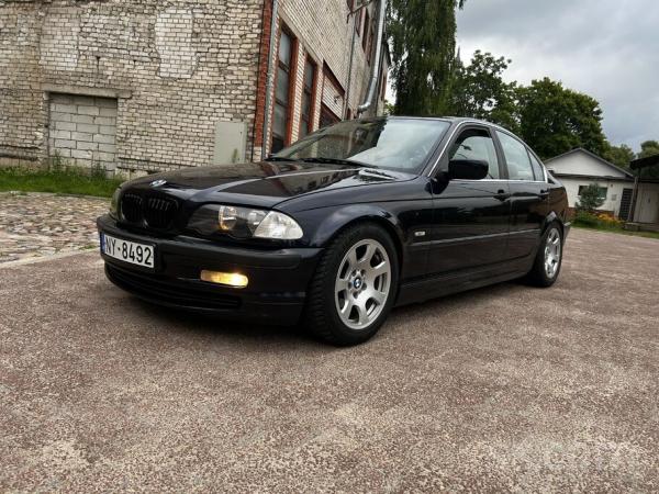 Blue BMW 323 1999 in Kuldiga, with an engine capacity of 2.50 L and mileage of 306 thousand km for 3650 €, photo 6 on AUTOMOTO.COM.LV