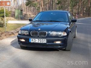 Zils BMW 323 2000 Rīga, ar dzinēja tilpumu 2.50 L un nobraukumu 320 tūkst. km par 1200 €, foto  vietnē AUTOMOTO.COM.LV