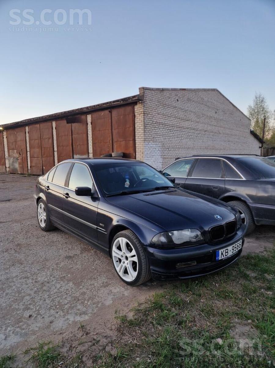 Blue BMW 323 2000 in Ventspils, with an engine capacity of 2.50 L and mileage of 295 thousand km for 3200 €, photo 1 on AUTOMOTO.COM.LV