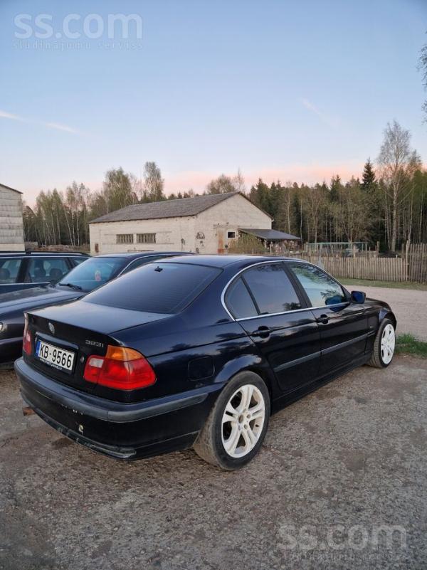Blue BMW 323 2000 in Ventspils, with an engine capacity of 2.50 L and mileage of 295 thousand km for 3200 €, photo 3 on AUTOMOTO.COM.LV