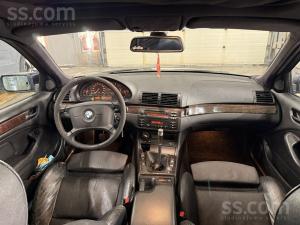 Zils BMW 323 2000 Rīga, ar dzinēja tilpumu 2.50 L un nobraukumu 308 tūkst. km par 2400 €, foto 8 vietnē AUTOMOTO.COM.LV