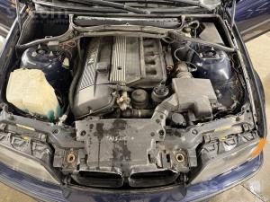 Zils BMW 323 2000 Rīga, ar dzinēja tilpumu 2.50 L un nobraukumu 308 tūkst. km par 2400 €, foto 10 vietnē AUTOMOTO.COM.LV