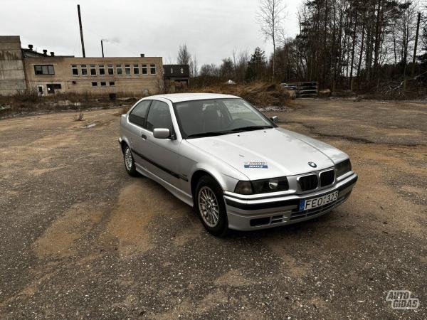 Grey BMW 323 1998 in Zarasai, with an engine capacity of 2.50 L and mileage of 261 thousand km for 1800 €, photo 1 on AUTOMOTO.COM.LV