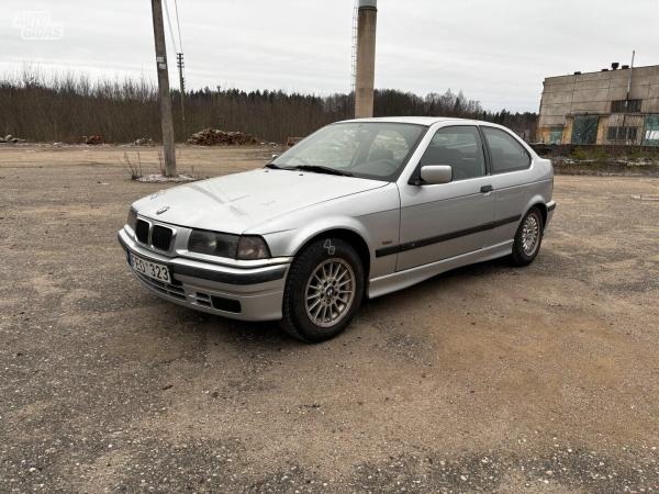 Grey BMW 323 1998 in Zarasai, with an engine capacity of 2.50 L and mileage of 261 thousand km for 1800 €, photo 4 on AUTOMOTO.COM.LV