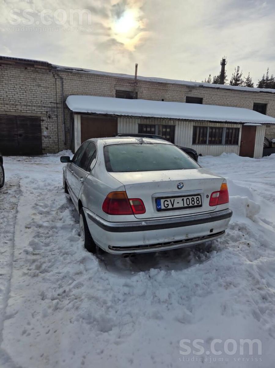 Pelēks BMW 323 1998 Kuldīga, ar dzinēja tilpumu 2.50 L un nobraukumu 358 tūkst. km par 1550 €, foto 5 vietnē AUTOMOTO.COM.LV