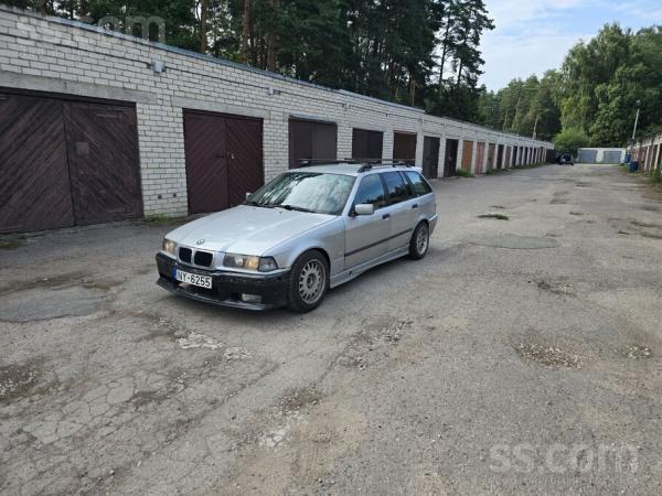 Pelēks BMW 323 1997 Rīga, ar dzinēja tilpumu 2.50 L un nobraukumu 300 tūkst. km par 3000 €, foto 2 vietnē AUTOMOTO.COM.LV
