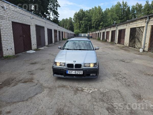 Pelēks BMW 323 1997 Rīga, ar dzinēja tilpumu 2.50 L un nobraukumu 300 tūkst. km par 3000 €, foto 3 vietnē AUTOMOTO.COM.LV