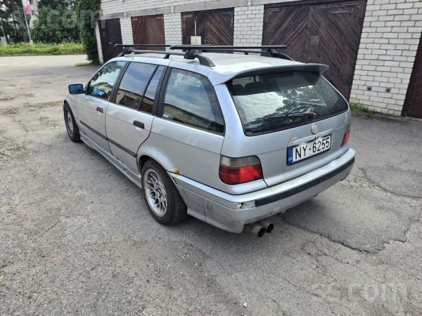 Pelēks BMW 323 1997 Rīga, ar dzinēja tilpumu 2.50 L un nobraukumu 300 tūkst. km par 3000 €, foto 7 vietnē AUTOMOTO.COM.LV
