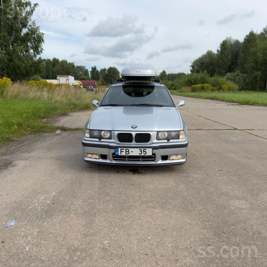Pelēks BMW 323 1997 Rīga, ar dzinēja tilpumu 2.50 L un nobraukumu 282 tūkst. km par 12000 €, foto 3 vietnē AUTOMOTO.COM.LV