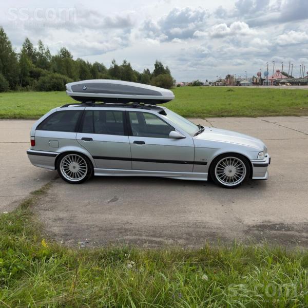 Pelēks BMW 323 1997 Rīga, ar dzinēja tilpumu 2.50 L un nobraukumu 282 tūkst. km par 12000 €, foto 5 vietnē AUTOMOTO.COM.LV