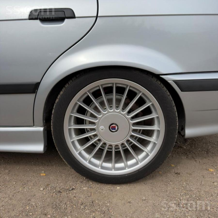 Pelēks BMW 323 1997 Rīga, ar dzinēja tilpumu 2.50 L un nobraukumu 282 tūkst. km par 12000 €, foto 17 vietnē AUTOMOTO.COM.LV